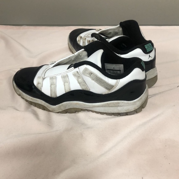 Jordan | Shoes | Jordan Air Retro 1 Kids Size 13c | Poshmark